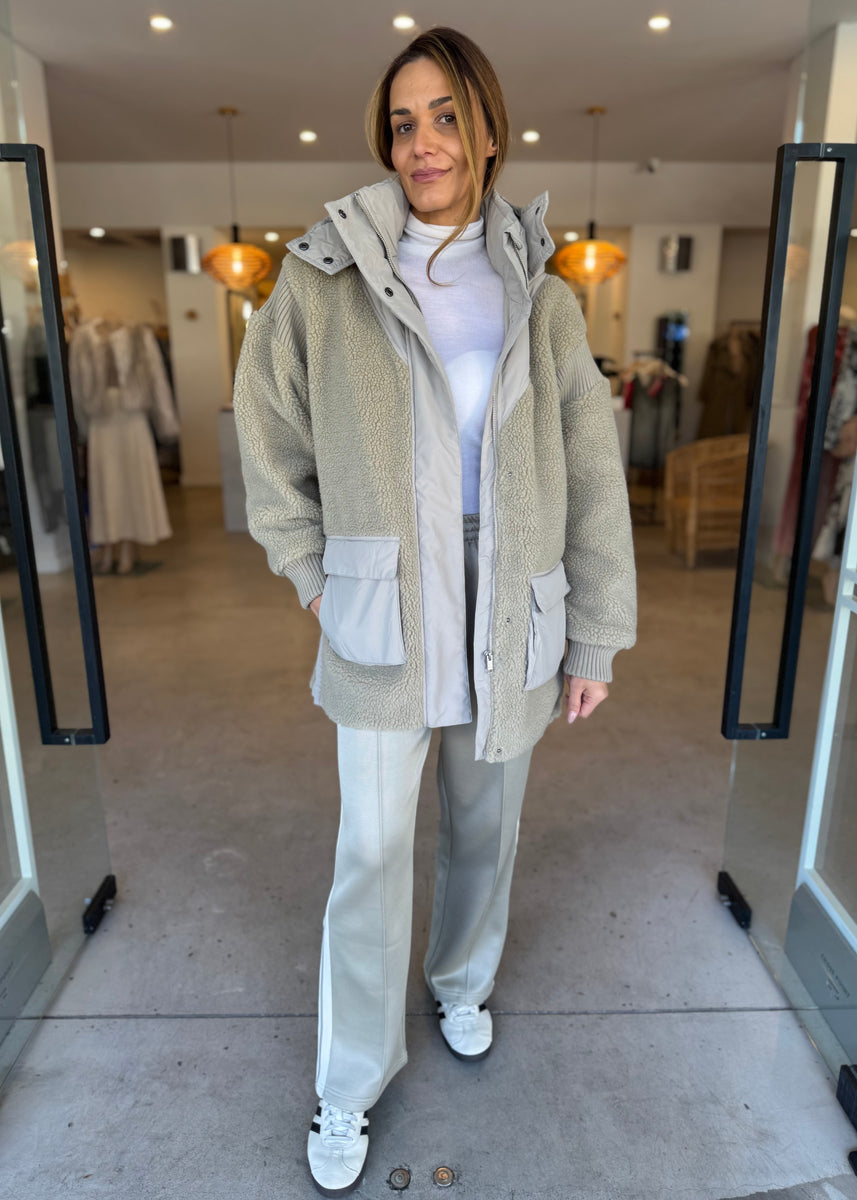 DISTRICT JACKET – Wildchild Stylelab